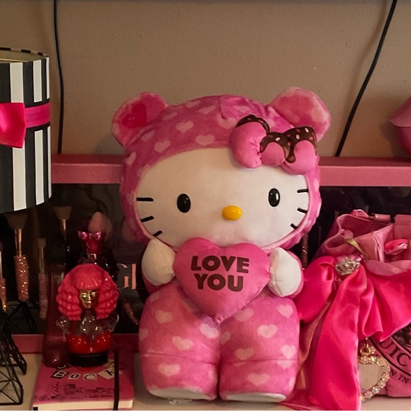 Hello Kitty | Other | Hello Kitty Valentines Greeter Plush Love You 24 ...